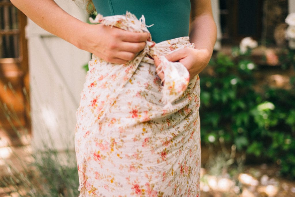 3 Easy Ways to Rock a Sarong - Lucy Cuneo